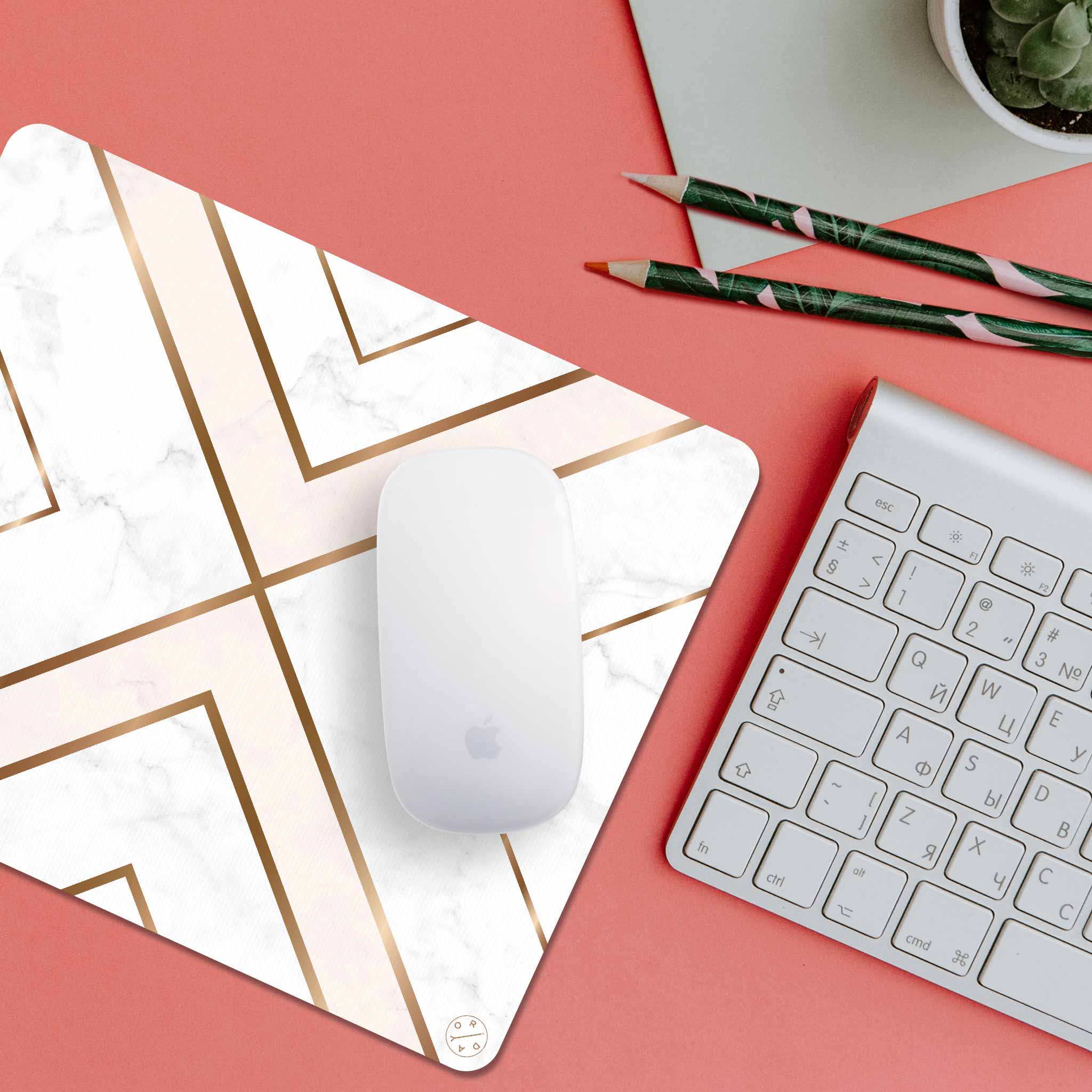 Facebook Pinterest Twitter